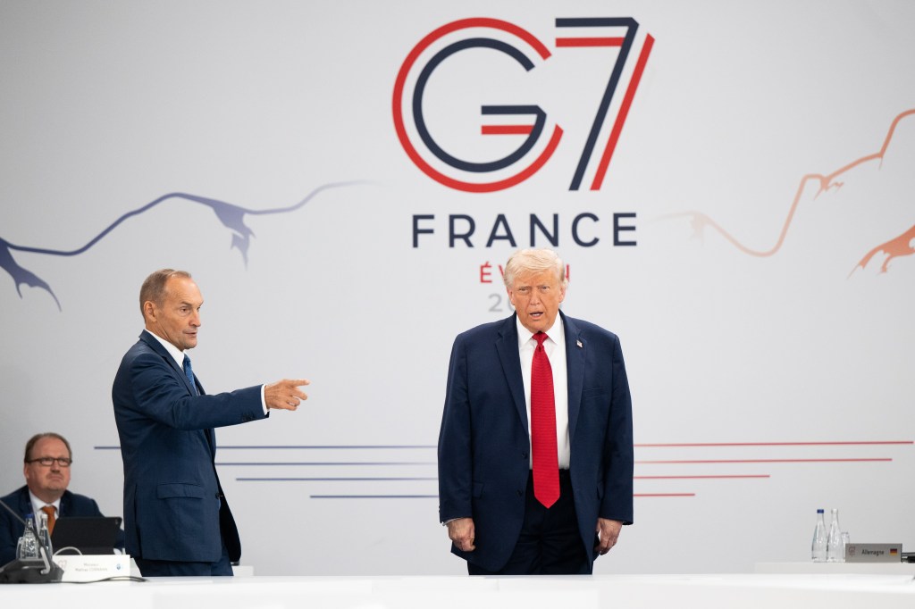 Trump arrives late to G7 after Truth Social screed — tells world ...