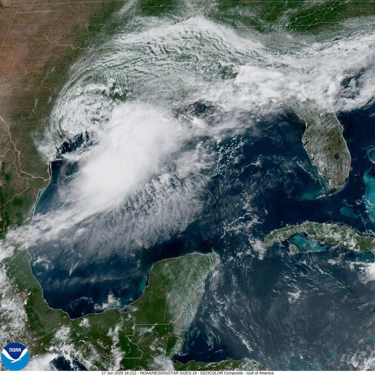 Tropical Storm Arthur forms, will landfall over Texas-Louisiana border ...