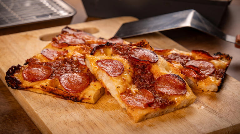 The best fast food pizza chain is known for its Detroit-style deep dish ...