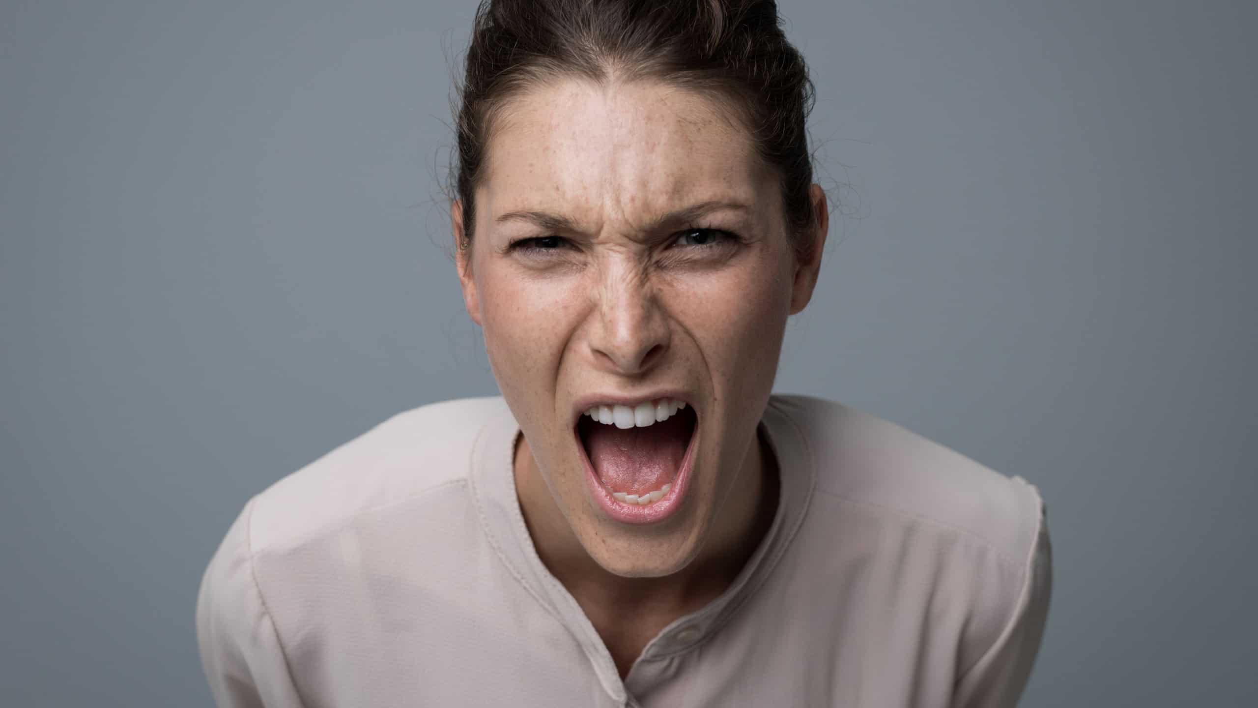 10 phrases women use when they cannot be trusted, according to psychology