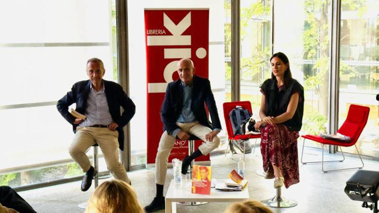 Sharon Stone: “L’arte è una ricerca spirituale”. A Milano il racconto ...