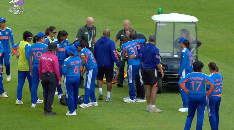 India likely to lose Shreyanka Patil? Bowler carried out in stretcher ...