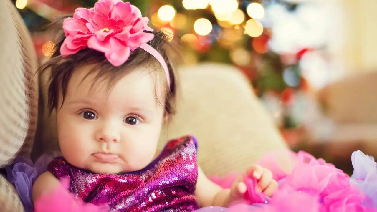 10 beautiful baby girl names inspired by spring flowers