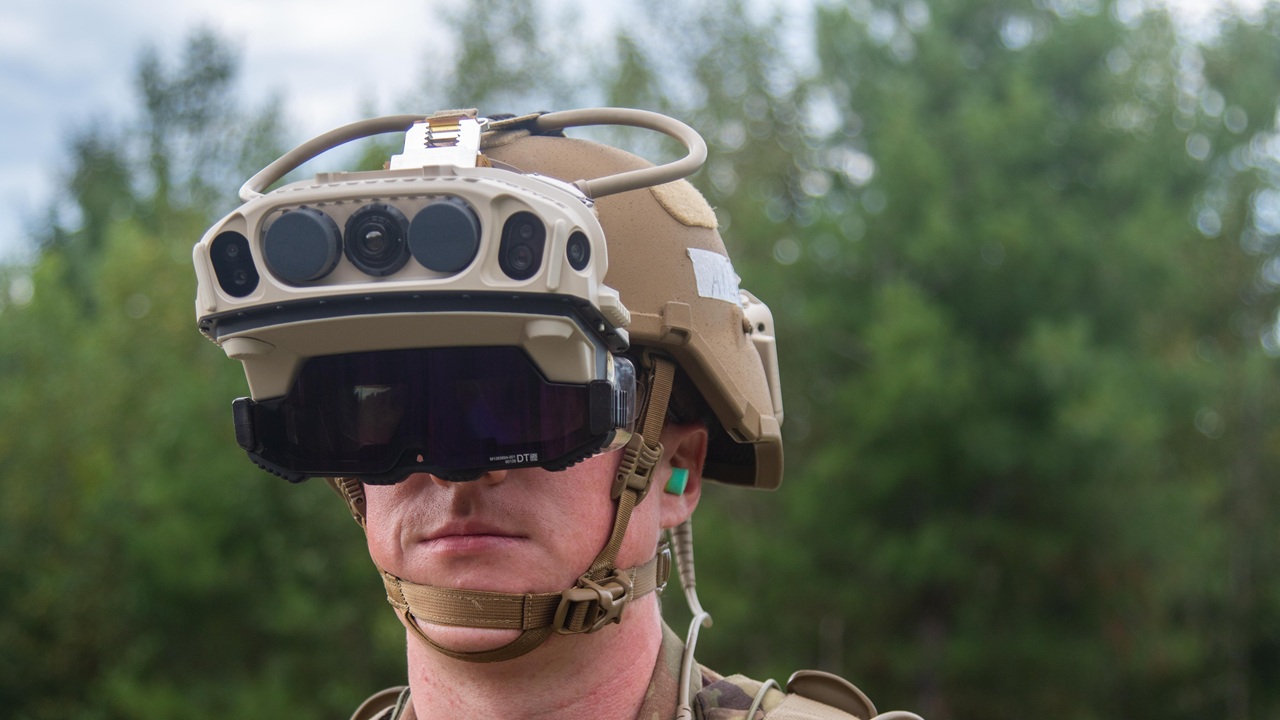Sad reality: The US Army’s augmented reality headsets are going into ...