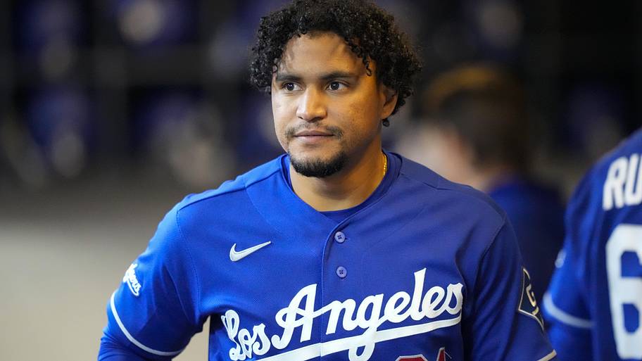 Dodgers cut ties again with former Blue Jays fan favourite Santiago Espinal