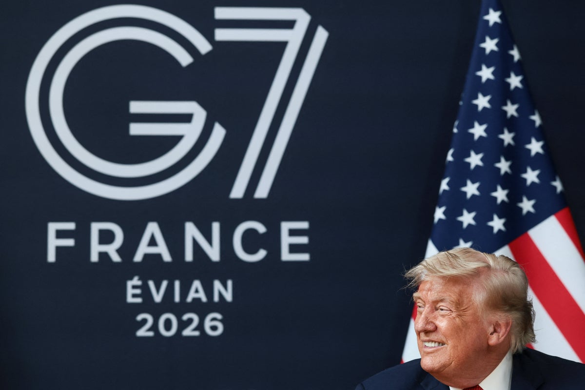 Trump distracted by 'handsome' reporter at G7
