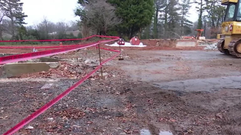 ‘Topping out’ ceremony at new Greensboro elementary school