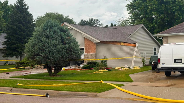 Gas explosion destroys home on Gershwin Lane in Machesney Park