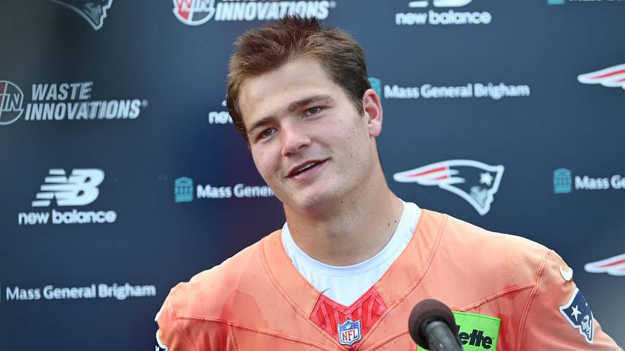Everything Patriots teammates said about Drake Maye at minicamp