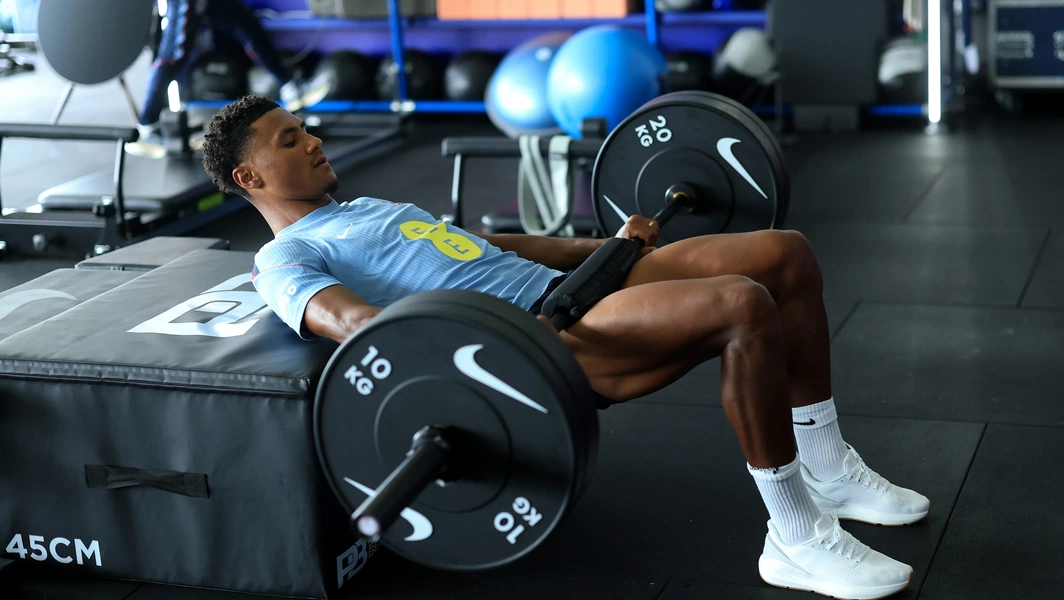 11 exercises to improve deadlift strength and stability