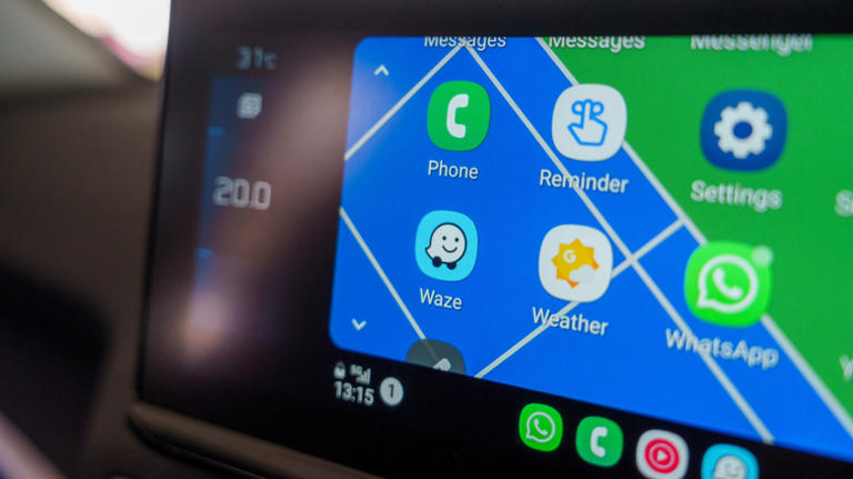 Google might have finally fixed Android Auto's worst connection issue