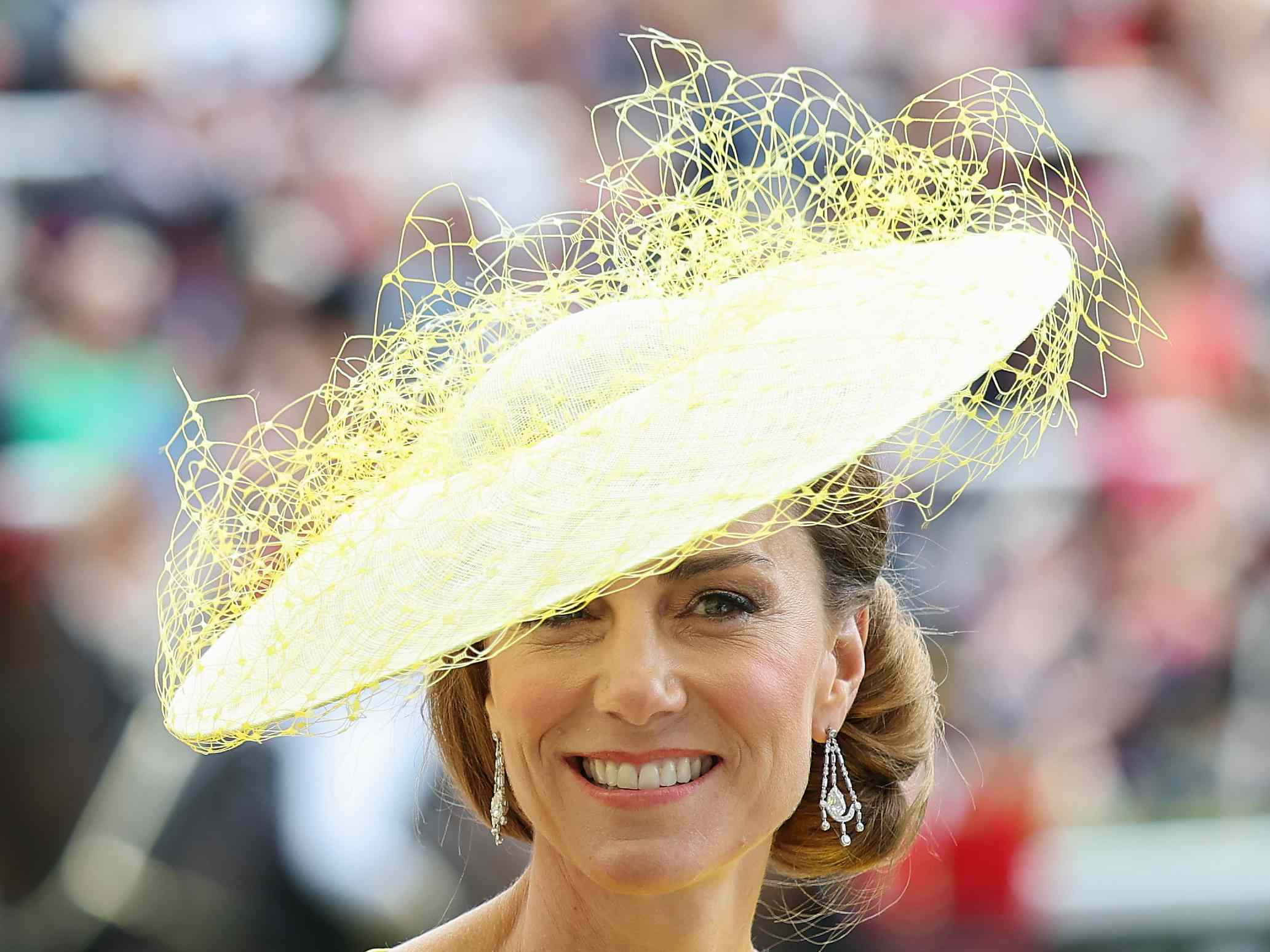 Kate Middleton rewears favorite radiant yellow dress for coordinated ...