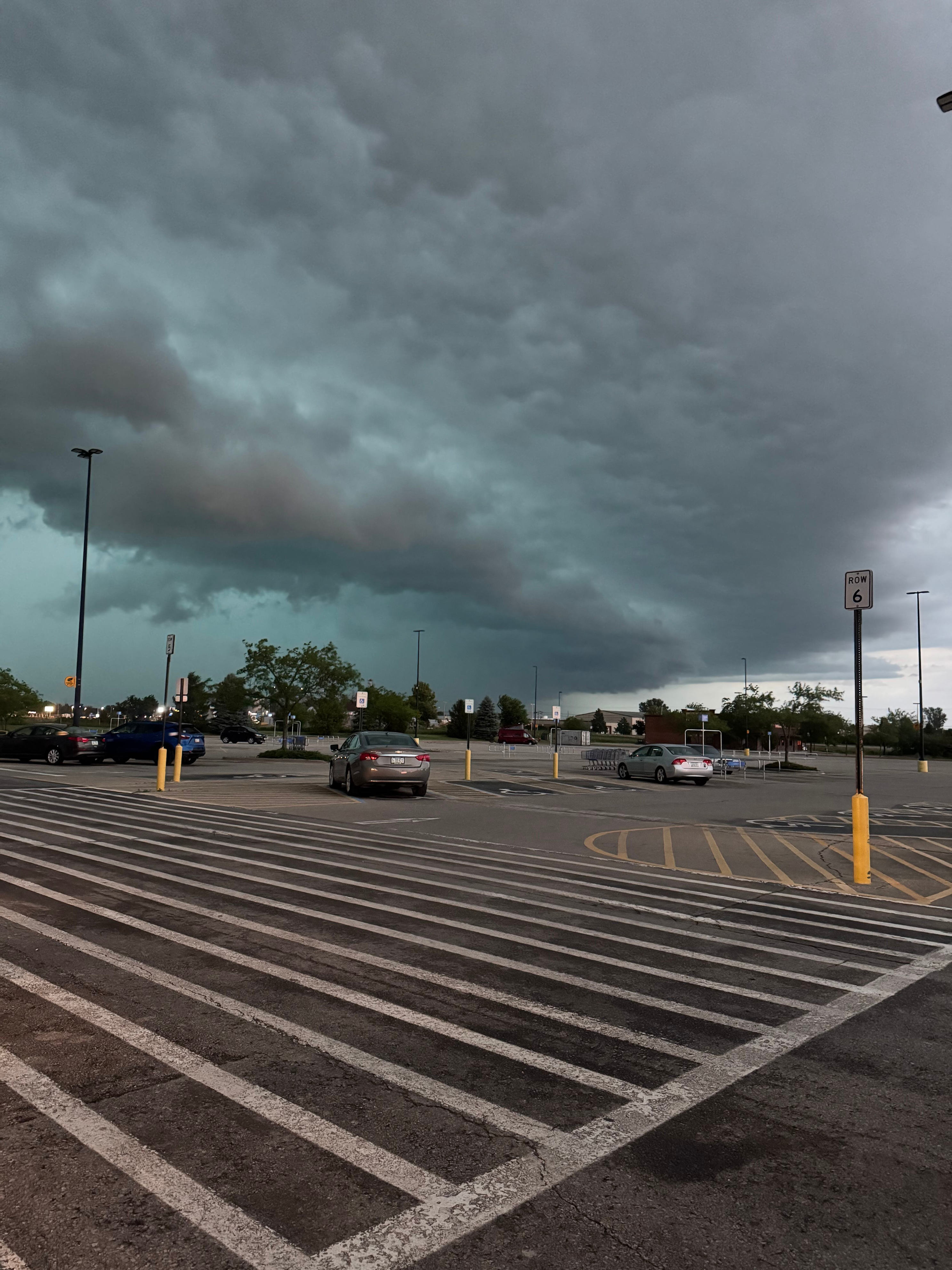 Video: High winds, flash flooding across eastern Iowa Wednesday morning