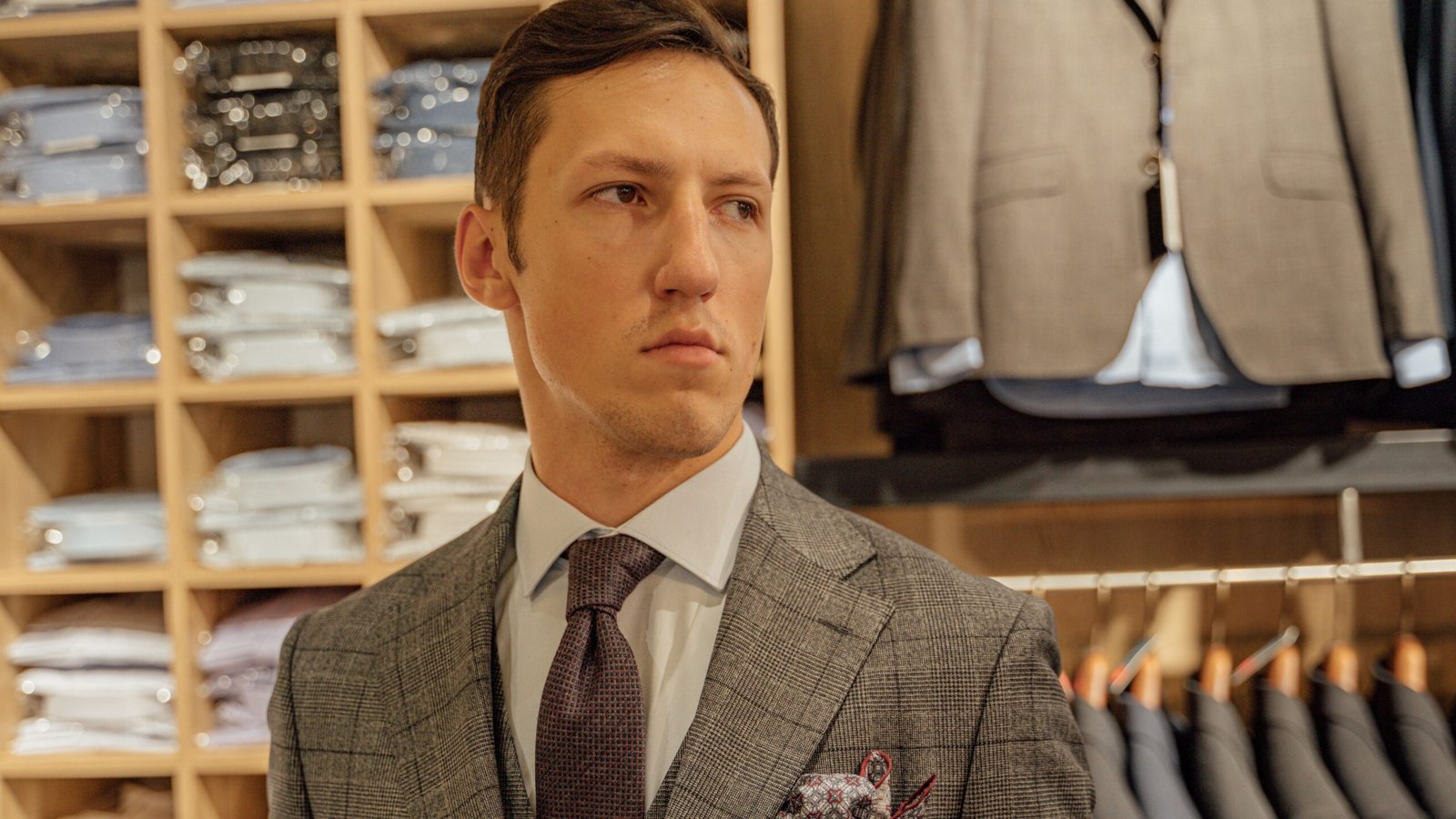 The relaxed suit trend male models can't get enough of