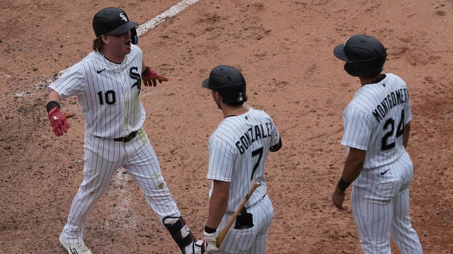 White Sox surprising run forces MLB schedule change to national spotlight