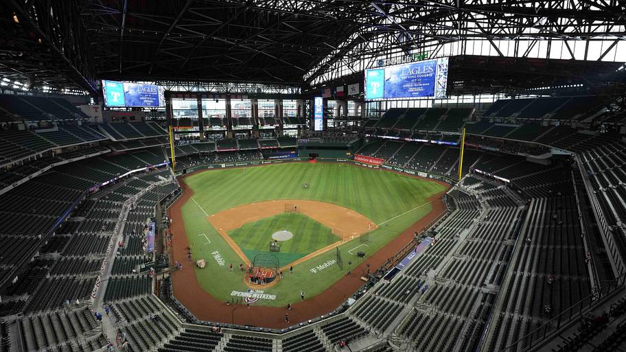 Rangers smartly take rare Wednesday off to avoid World Cup match
