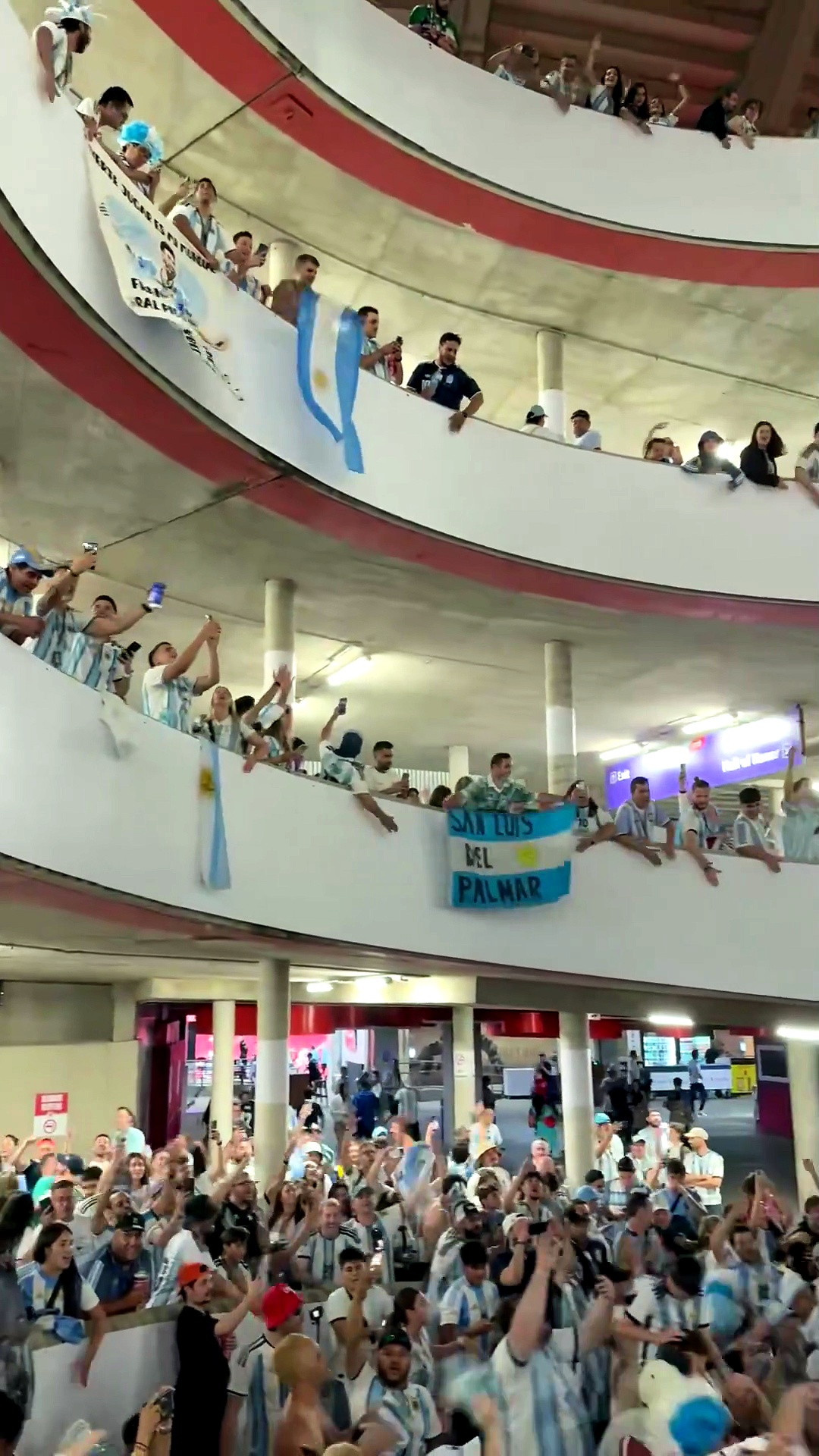 La fiesta argentina dentro del Estadio Arrowhead