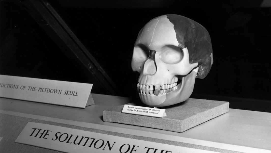 12 infamous hoaxes and deceptions through history