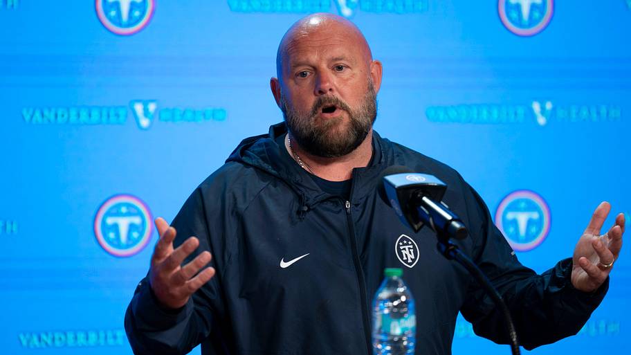 Tennessee Titans OC Brian Daboll said a lot and a little about Cam Ward ...