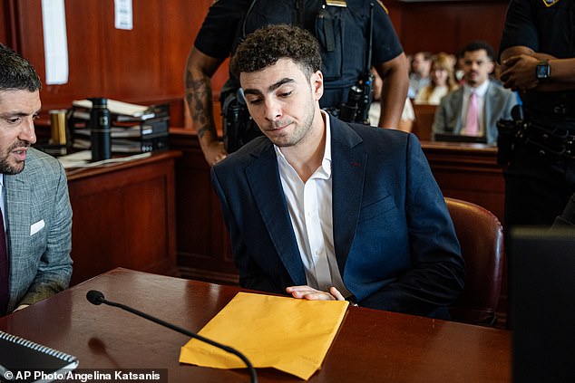 Luigi Mangione defense unveils new strategy to change his plea ahead of ...