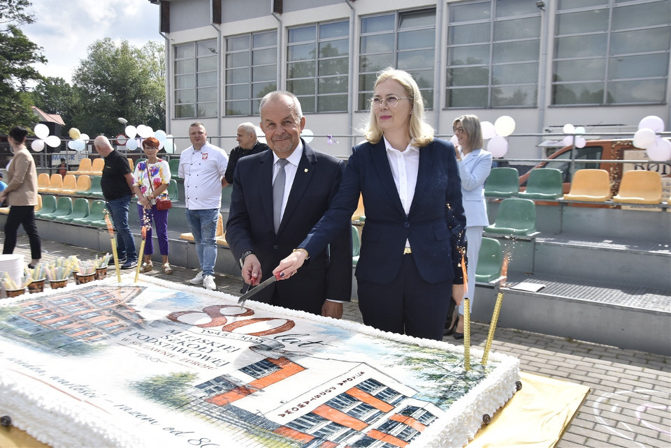 Podstawówka ze Szczawna-Zdroju – piękna, nowoczesna, choć ma już 80 lat ...