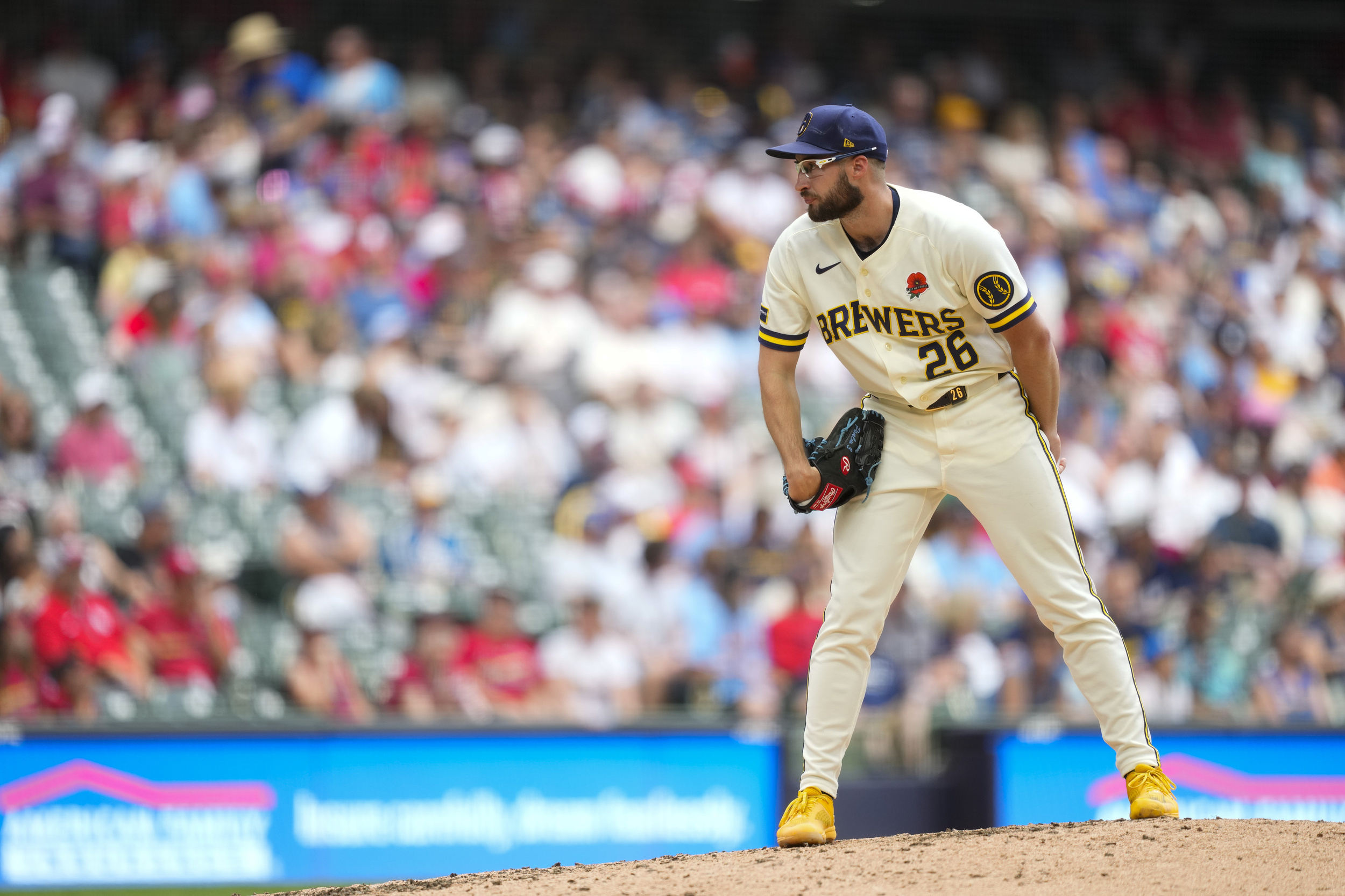 Aaron Ashby continues to vulture wins for the Brewers