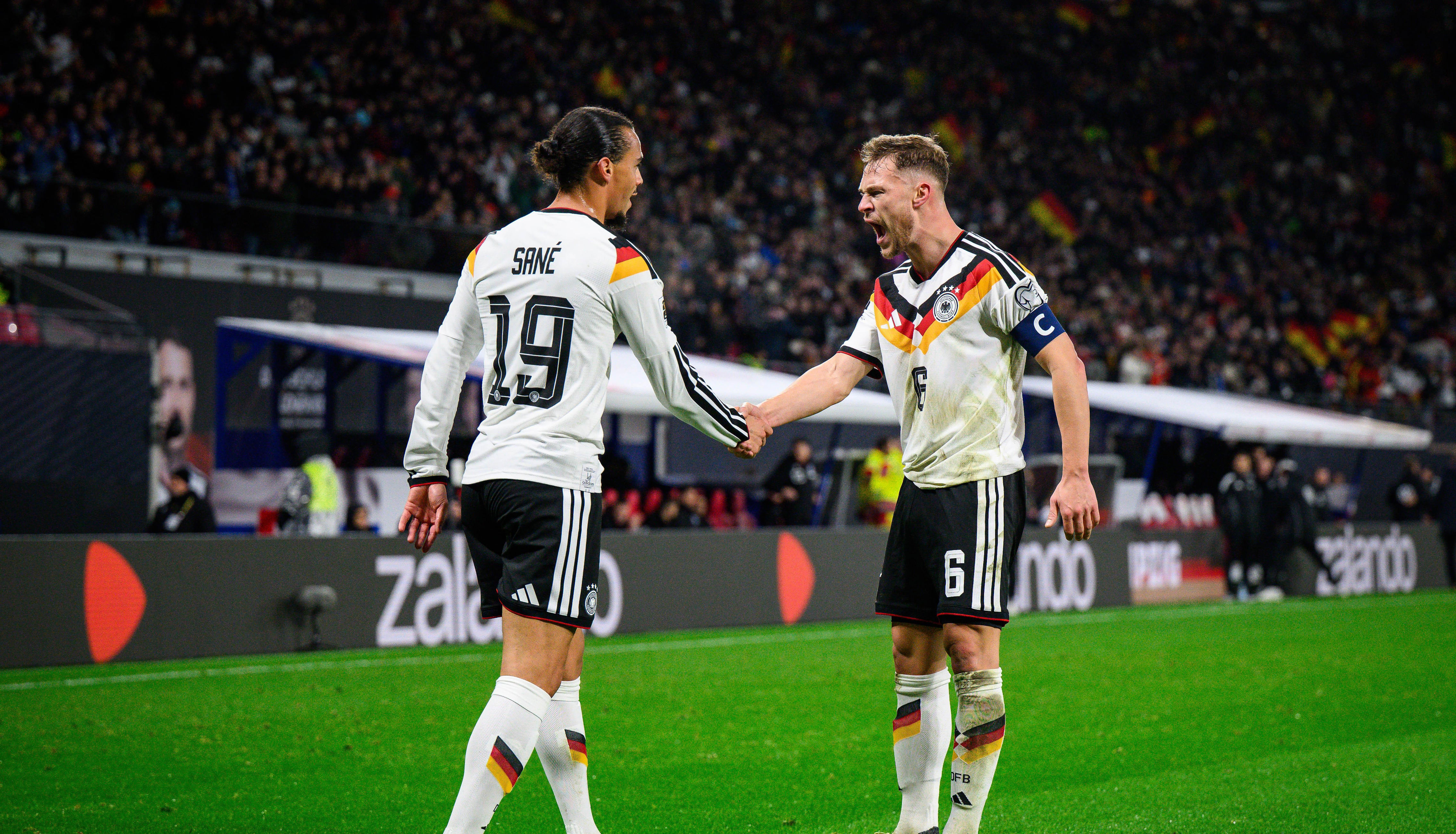 Joshua Kimmich defends Leroy Sané from heavy criticism over poor ...