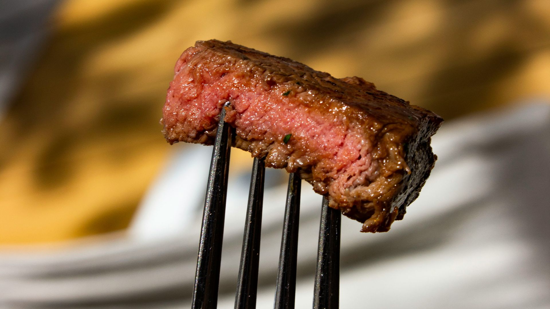 20 surprising things that eating red meat does to your body