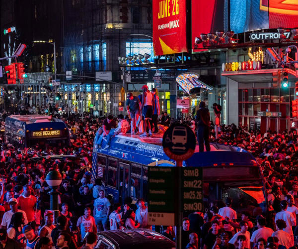 NYPD deploys 10,000 officers for Knicks parade