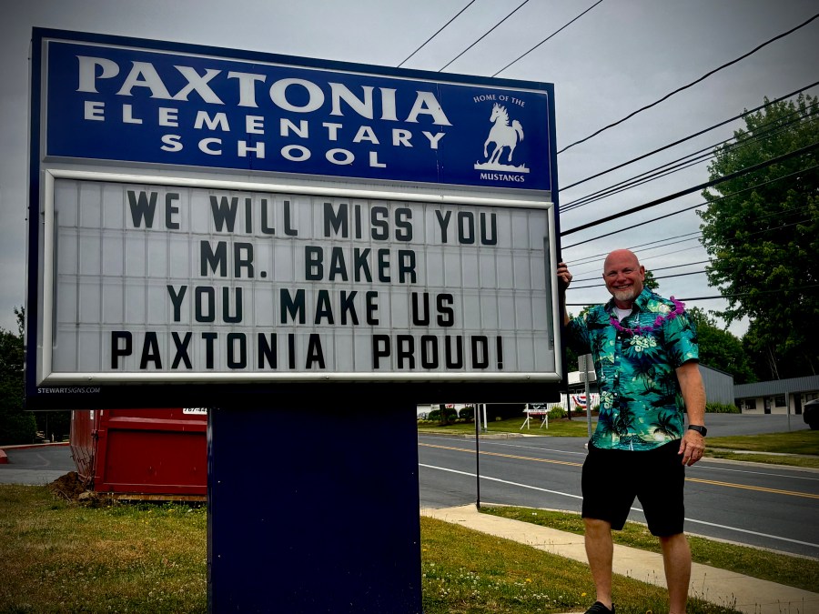 Beloved Paxtonia Elementary librarian retires