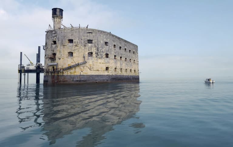 « Fort Boyard » de retour, avec Cyril Féraud aux commandes, et plus d ...