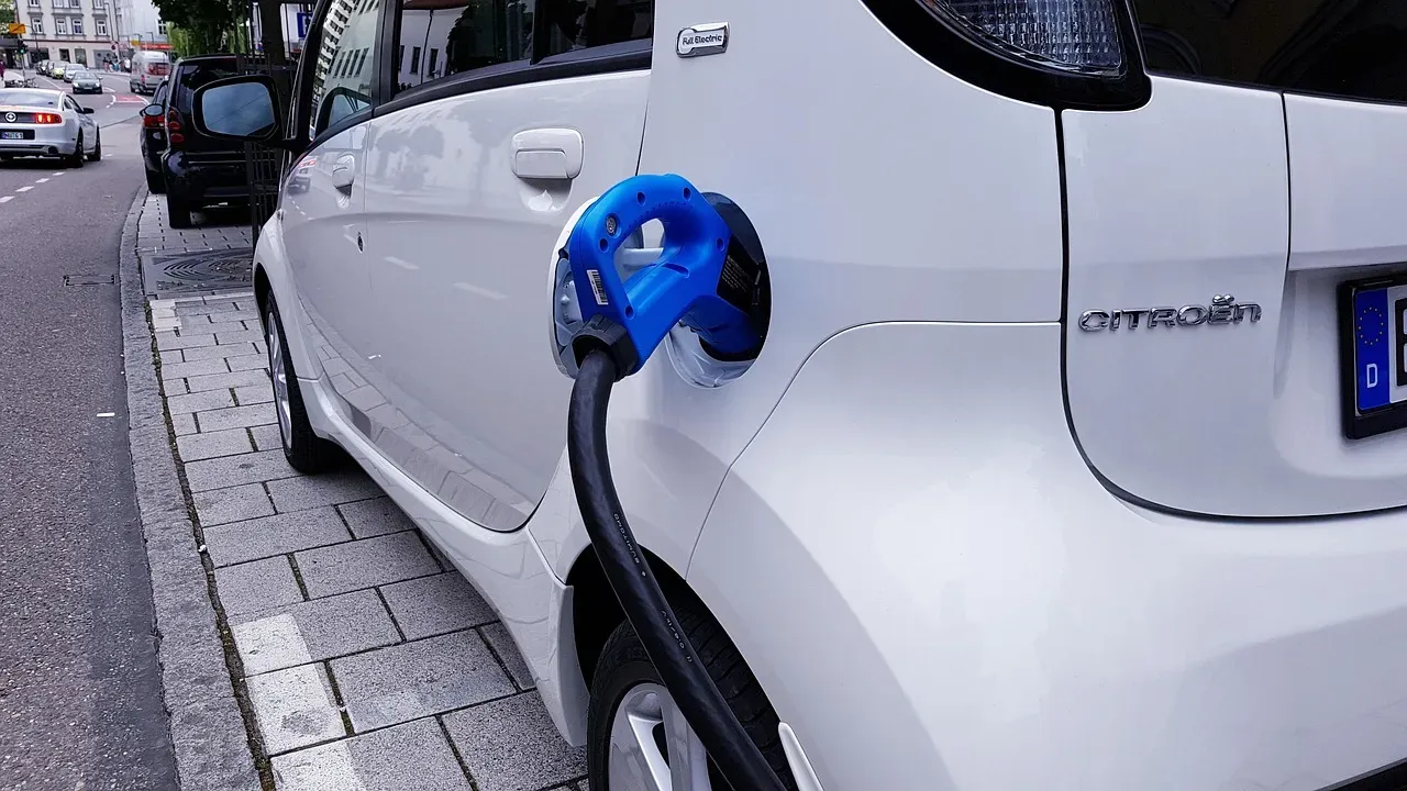 I drove an electric car across the country - here is what nobody tells ...