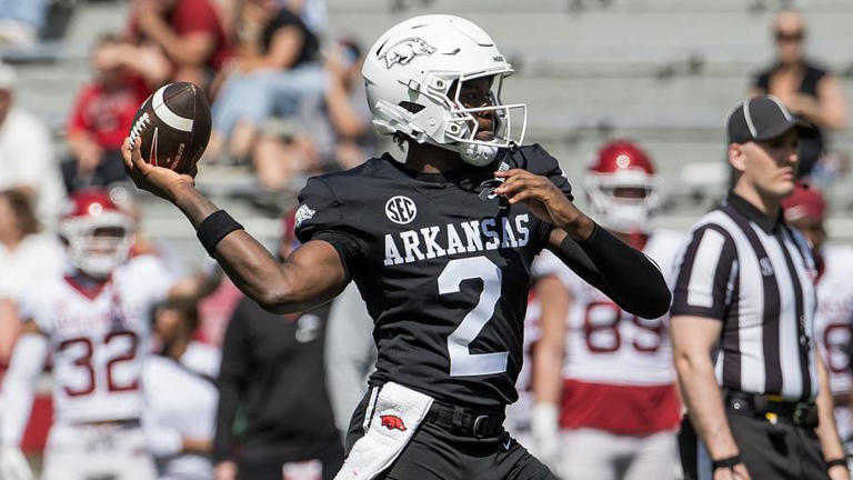 Can Silverfield buck historical trend, lead Razorbacks to bowl game in ...