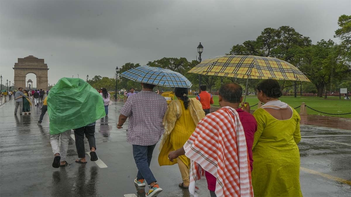Monsoon stalls, western disturbance arrives: Will it bring rain to ...