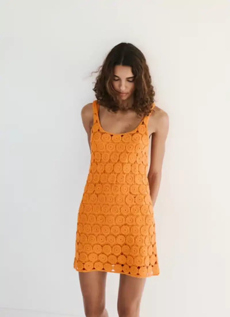 Del marrón chocolate al naranja vitamina: Mango tiene los vestidos de ...