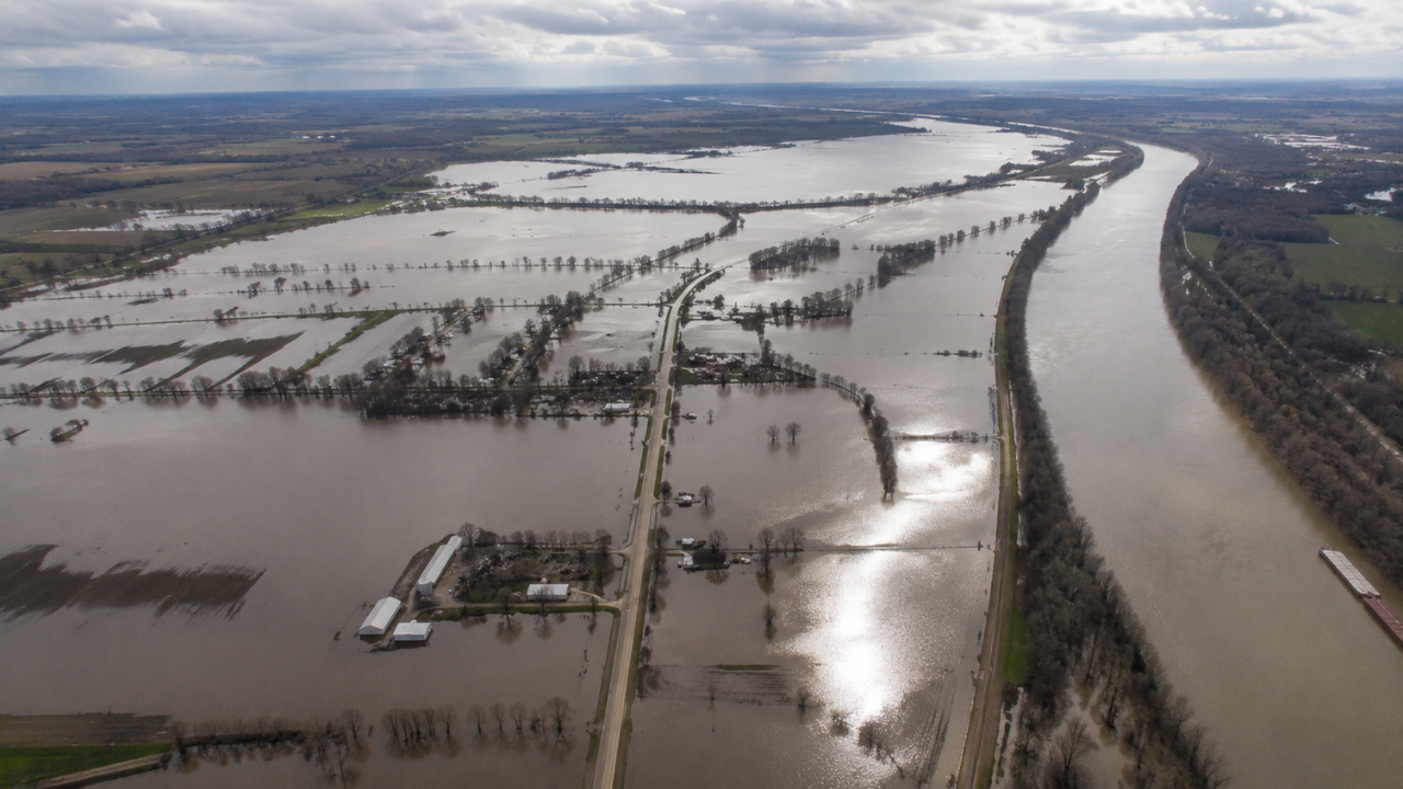 Severe rain hazard expands to 12 additional states this weekend