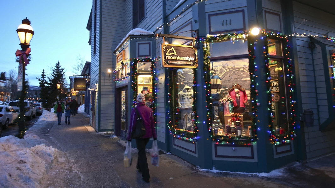 17 stunning mountain towns across the United States