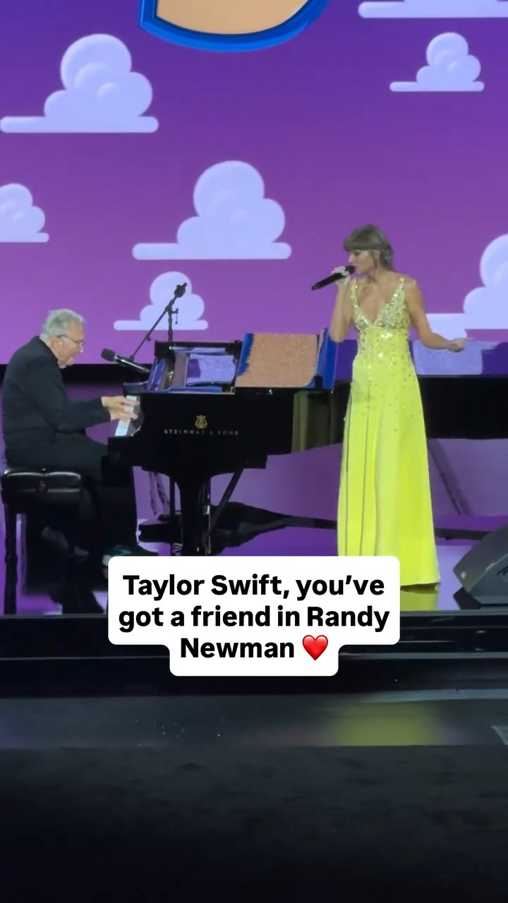 Taylor Swift & Randy Newman perform 'You've Got a Friend in Me' at the ...