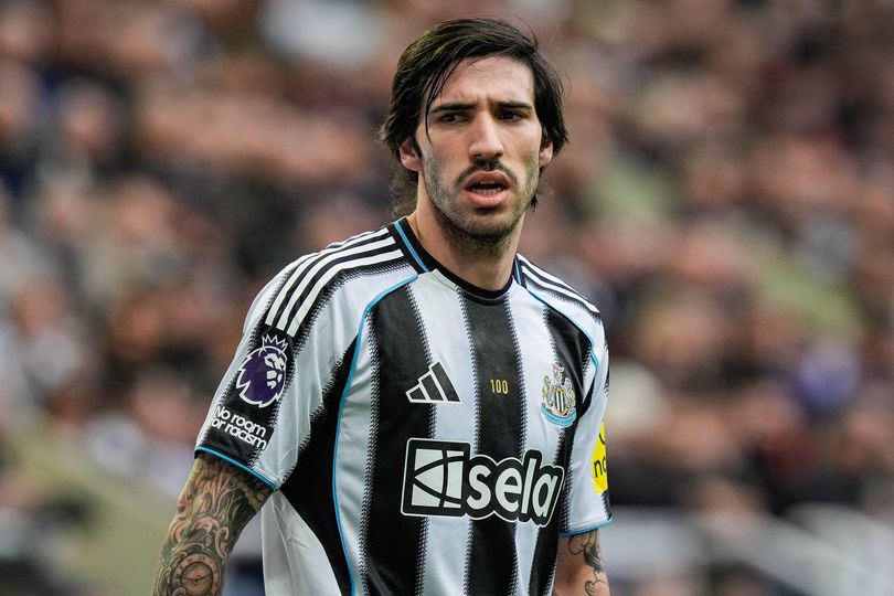 Eight players Tottenham could sign this summer as Roberto De Zerbi ...