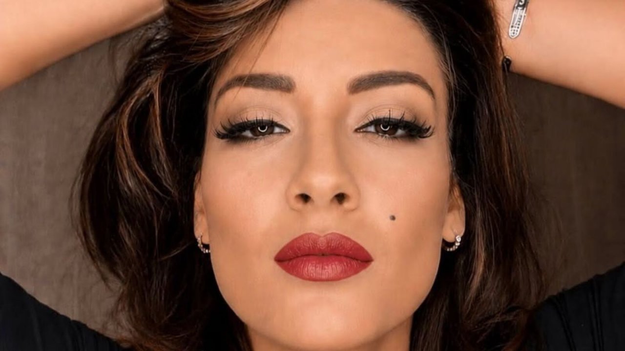 Alessandra Mussolini attacca Francesca Manzini sulle foto ritoccate, la ...