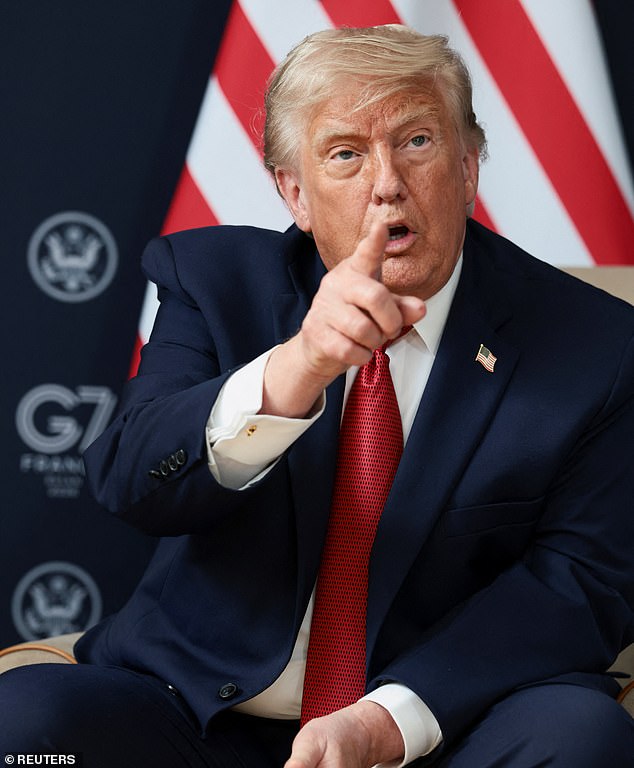 Trump launches foul-mouthed rant about Obama while discussing his peace ...