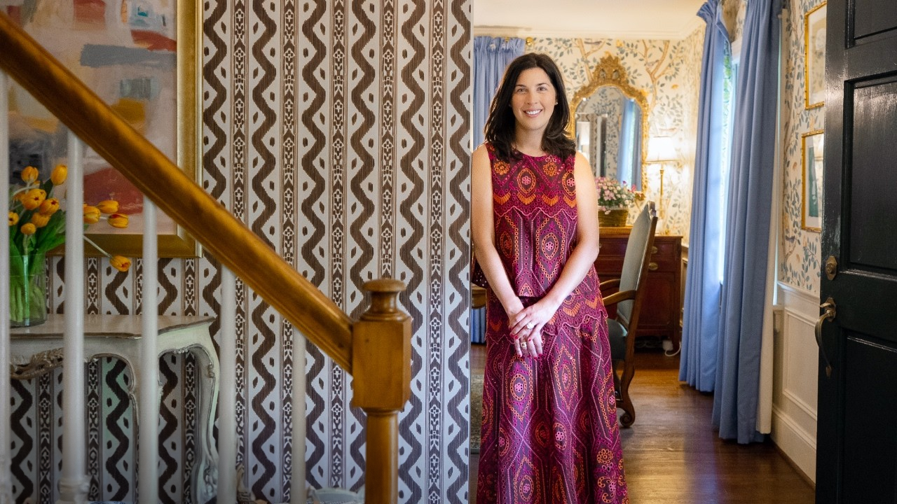 Touring a classic 1941 colonial home in North Carolina