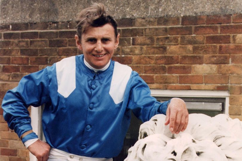 Willie Carson gives expert advice to jockeys after history-making triumph