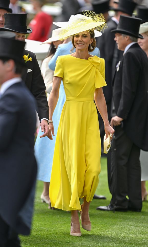 Kate Middleton rewears favorite radiant yellow dress for coordinated ...
