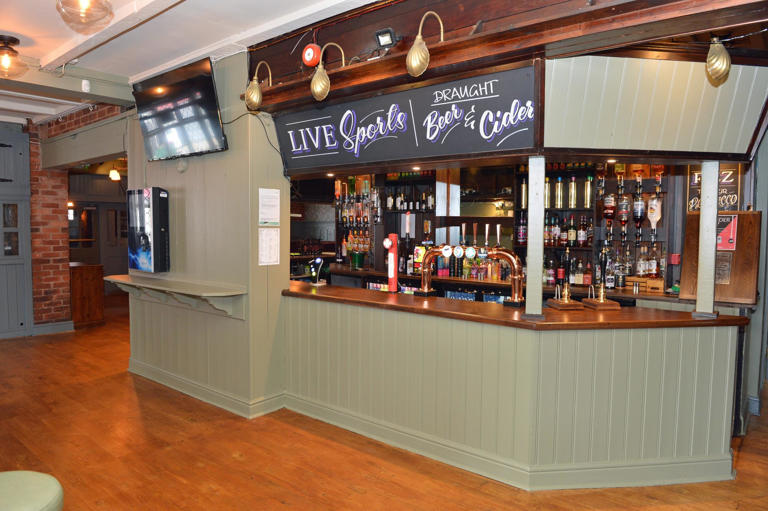 We visited pub in Derbyshire town that has opened its doors after major ...