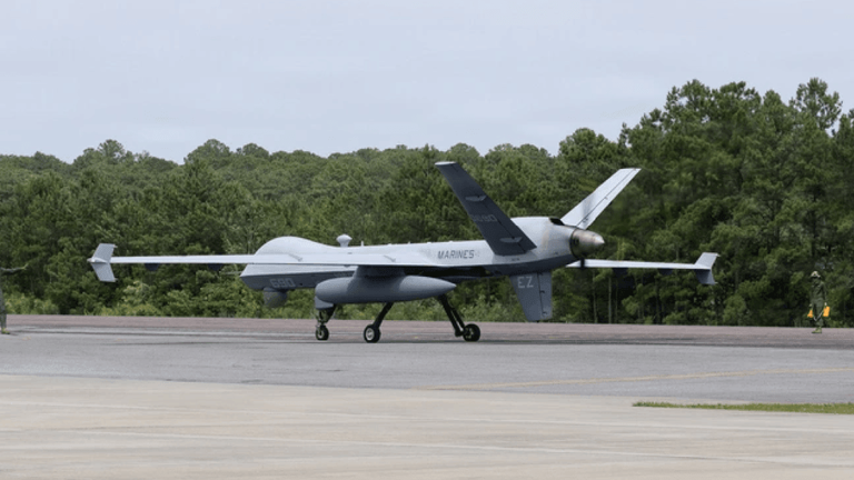 Marine Corps activates first-of-its-kind MUMS-14 unmanned maintenance ...