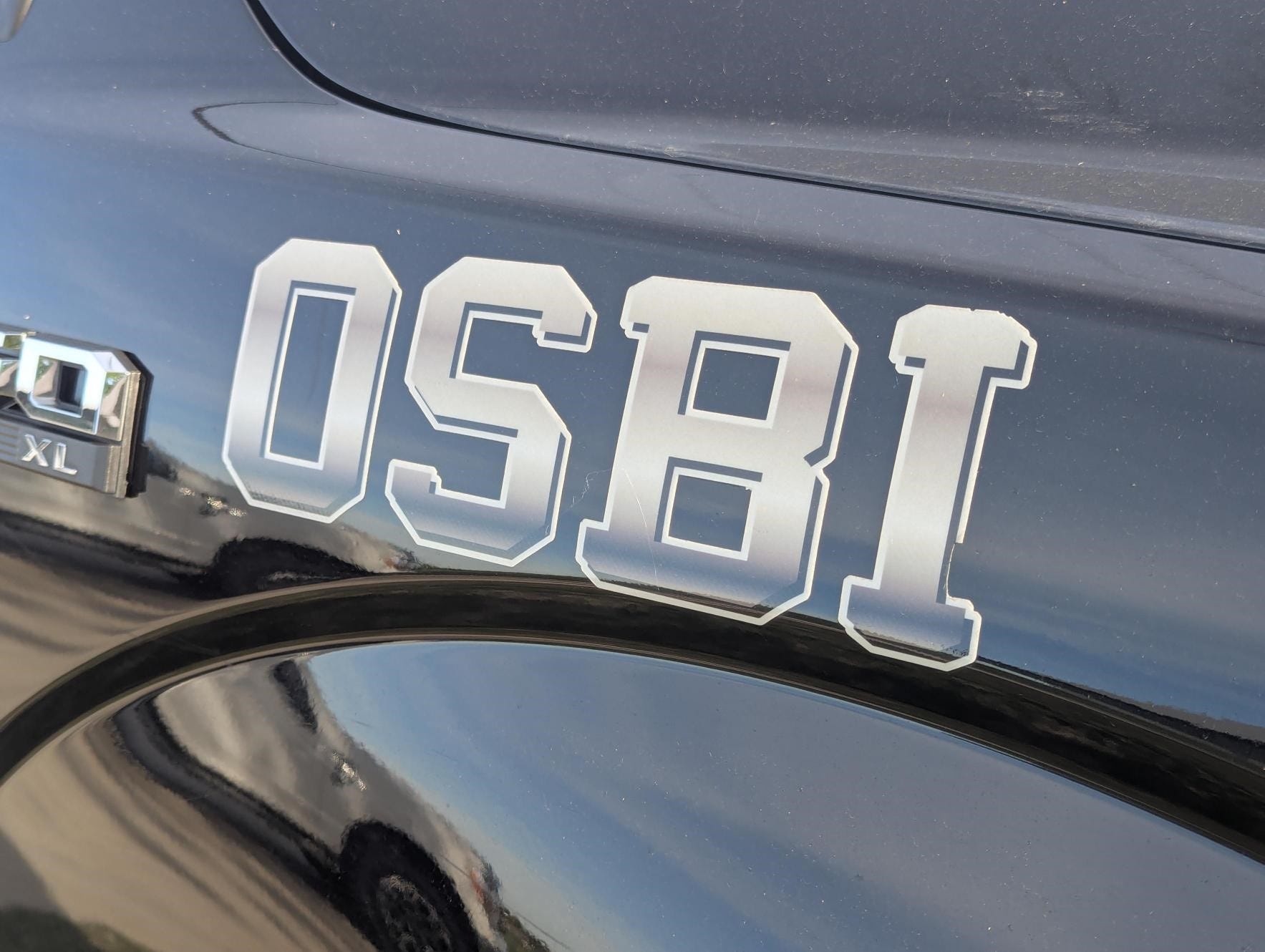 Two dead after alleged car theft, police chase near Miami, Oklahoma