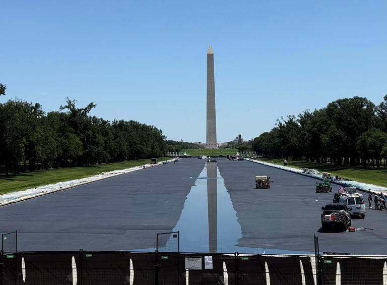 How a $14m paint job left Washington's landmark reflecting pool green