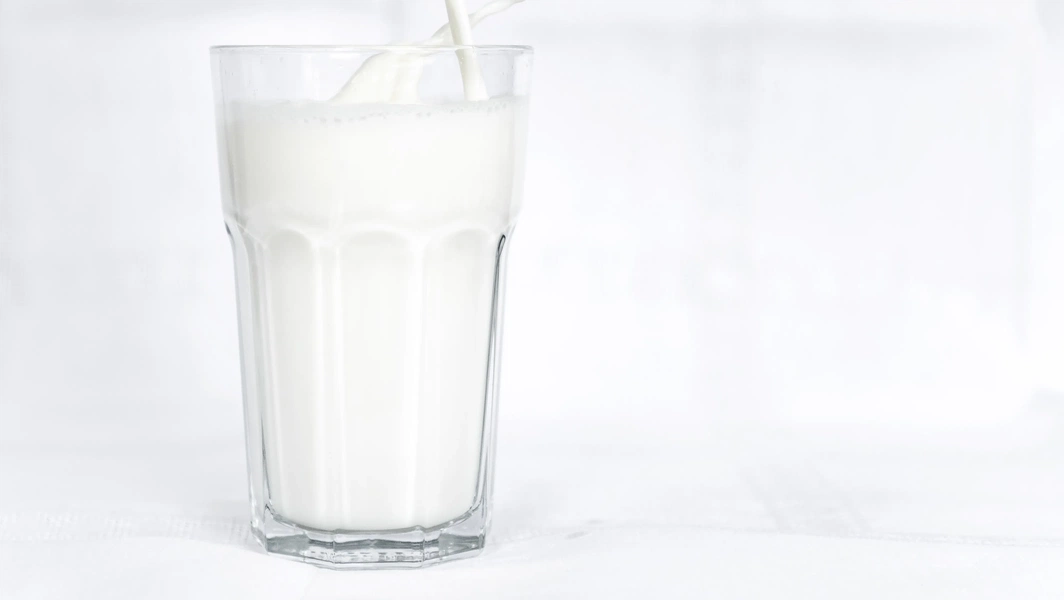 New review highlights cow’s milk’s unique health benefits
