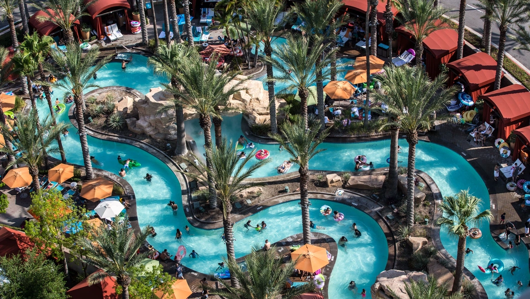 4 remarkable lazy river resorts around the world